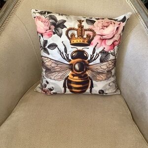 Accents | Two Queen Bee Cushion Covers With Flowers And Zippers | Poshmark